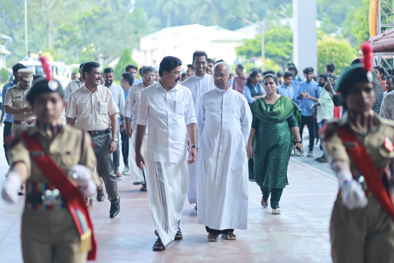 St. George's College Aruvithura